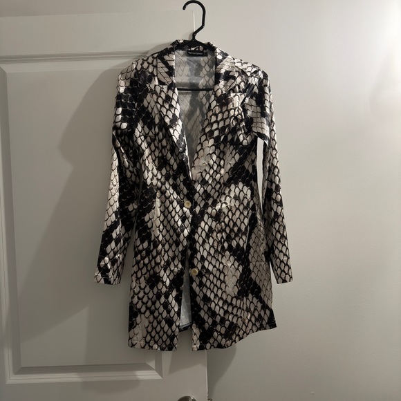 PrettyLittleThing | Dresses | Grey Satin Mini Snake Print Blazer Dress ...